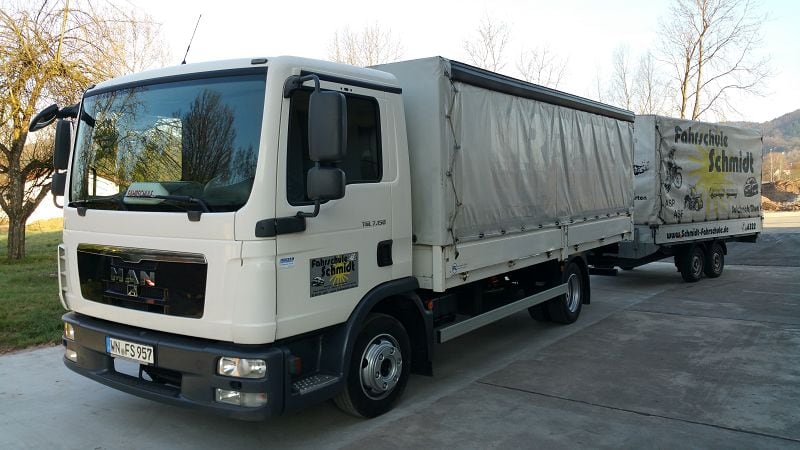 LKW bis 7,5 Tonnen mit Anhänger | Schmidt Fahrschule – Führerschein ...